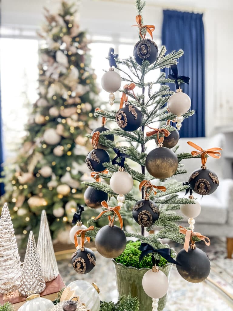 9 Small Christmas Tree Ideas Perfect for Small Spaces